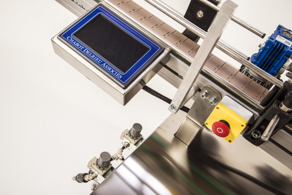 Cap System - Automatic dispensing and crimping machine for capsules